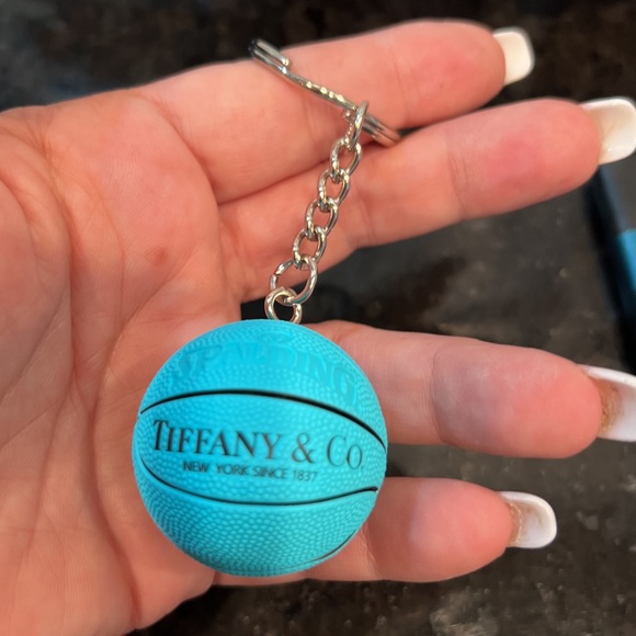 Tiffany & Co. | Accessories | New Tiffanys Co Fashion Keychain Bag ...
